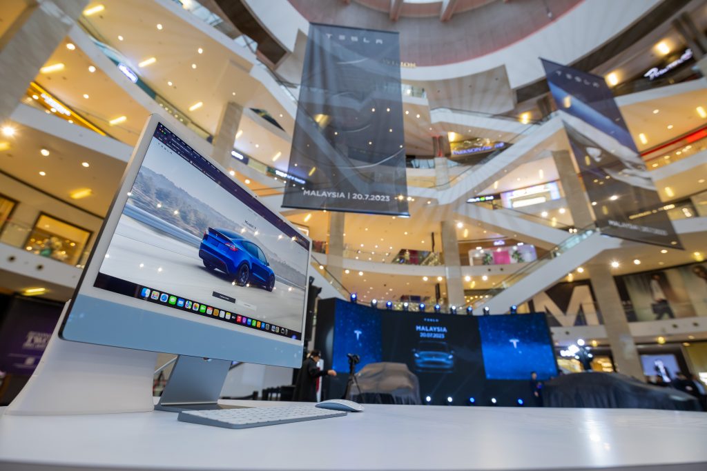 hawtdotz | Launching