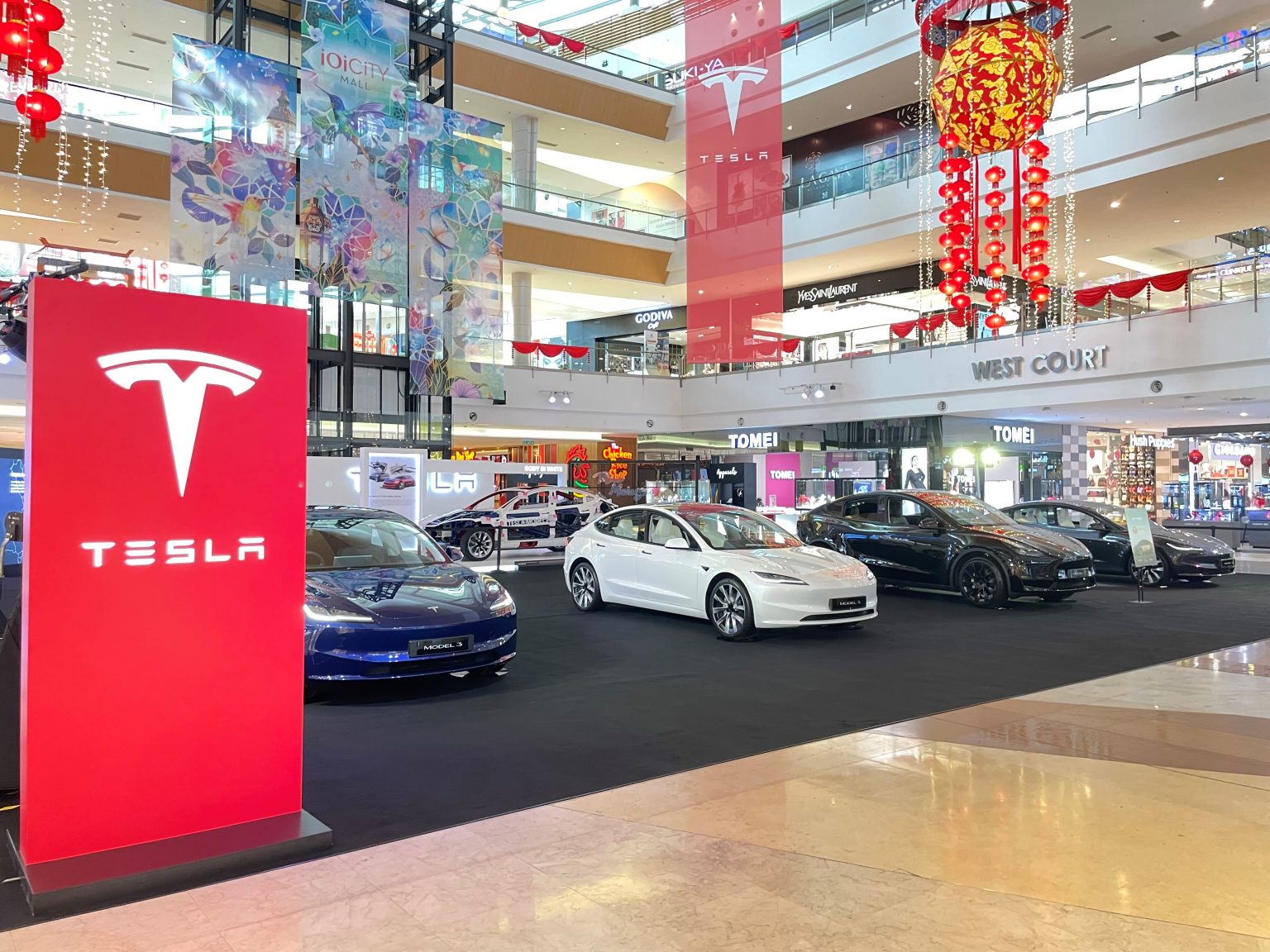 hawtdotz | Tesla Roadshow